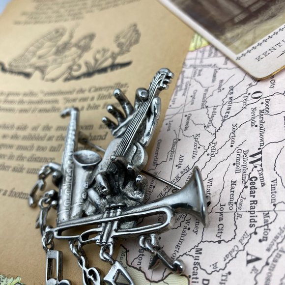 Vintage | Jewelry | Vintage Ajc Jazz Musical Instrument Brooch | Poshmark